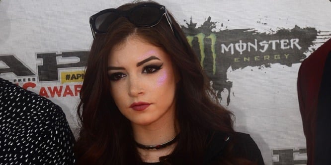 Chrissy Costanza - Age, Bio, Family | Famous Birthdays