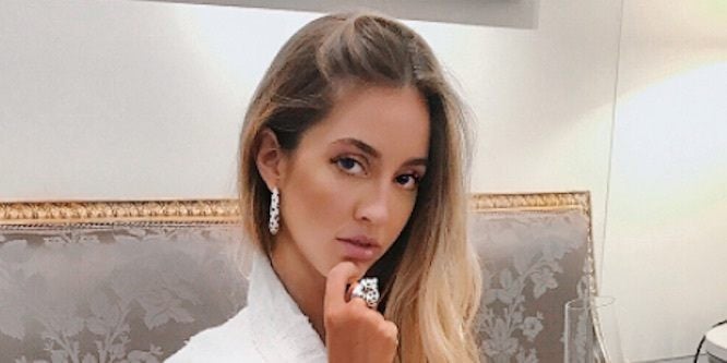 Rosa Crespo - Age, Bio, Family | Famous Birthdays