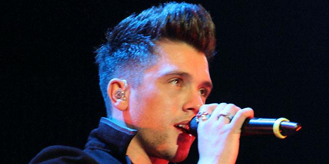 Josh Cuthbert Age & Bio | Famous Birthdays