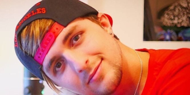 Dalas Review - Age, Family, Bio | Famous Birthdays