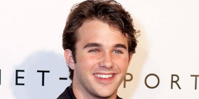 Hutch Dano - Age, Bio, Family | Famous Birthdays