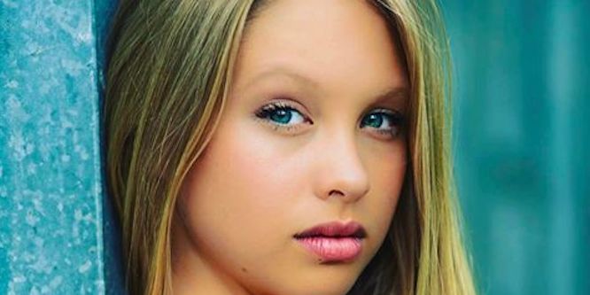 Olivia Deeble - Age, Family, Bio | Famous Birthdays