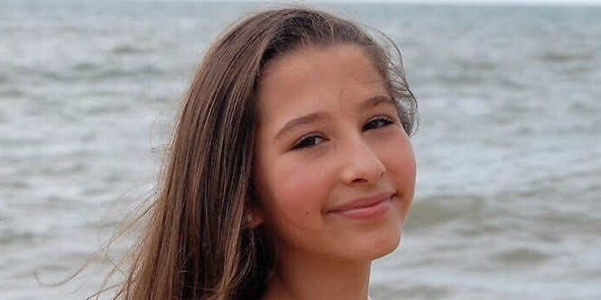 Alice Del Monte - Age, Family, Bio | Famous Birthdays