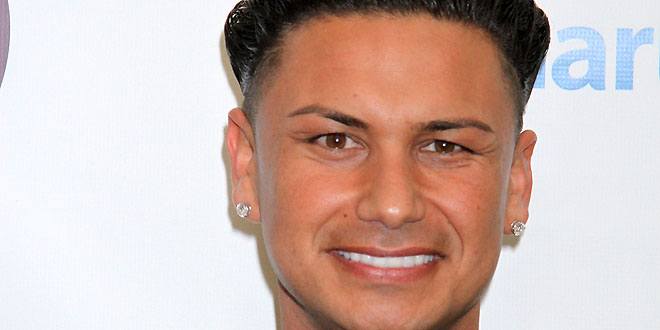 Pauly D - Age, Bio, Family | Famous Birthdays