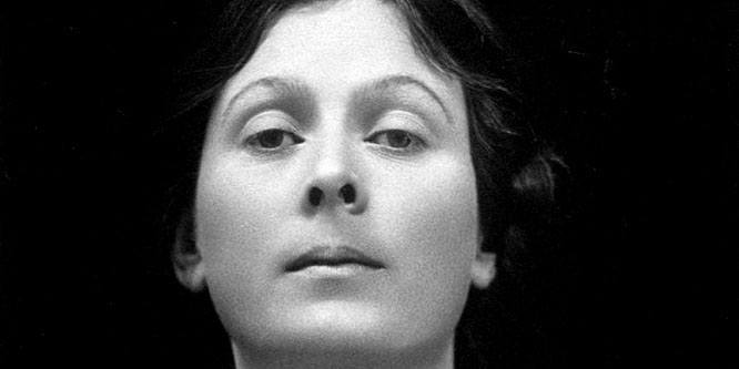 Isadora Duncan - Bio, Family | Famous Birthdays