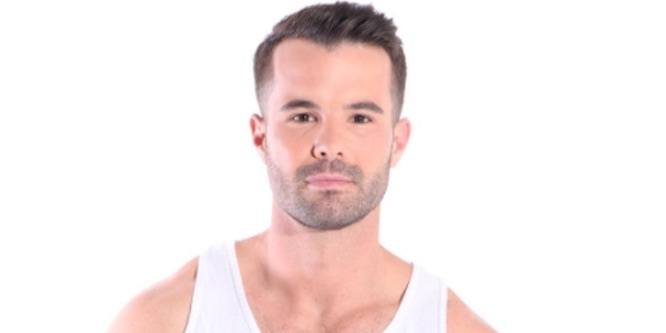 Simon Dunn - Trivia, Family, Bio | Famous Birthdays