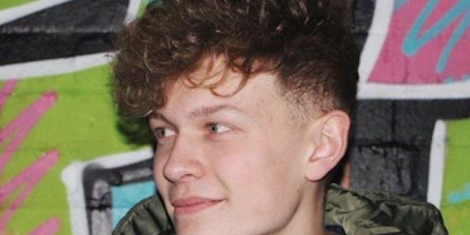 Bert Edwards - Age, Bio, Family | Famous Birthdays