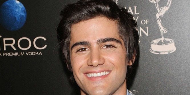 Max Ehrich - Age, Family, Bio | Famous Birthdays