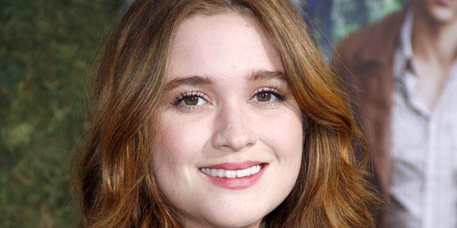 Alice Englert - Age, Family, Bio | Famous Birthdays