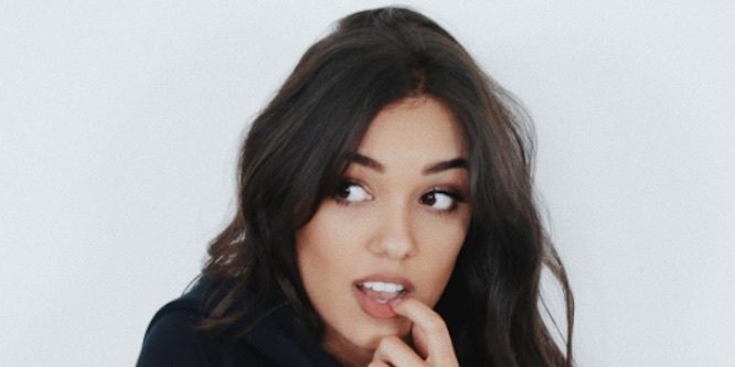 Vania Fernandes - Age, Bio, Family | Famous Birthdays