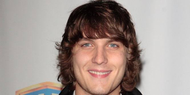 Scott Michael Foster - Age, Bio, Family | Famous Birthdays
