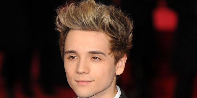 Elyar Fox - Age, Family, Bio | Famous Birthdays