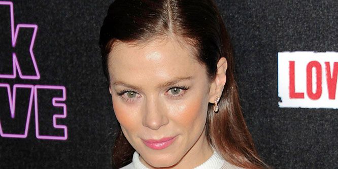 Anna Friel - Age, Family, Bio | Famous Birthdays