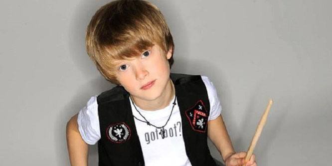 Logan Robot Gladden - Age, Bio, Family | Famous Birthdays