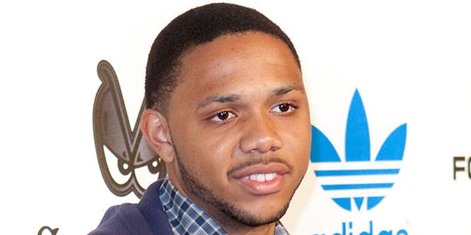 Eric Gordon - Age, Family, Bio | Famous Birthdays