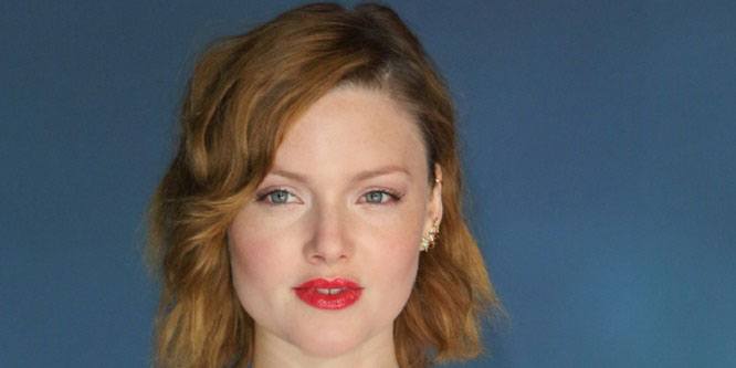 Holliday Grainger - Age, Bio, Family | Famous Birthdays