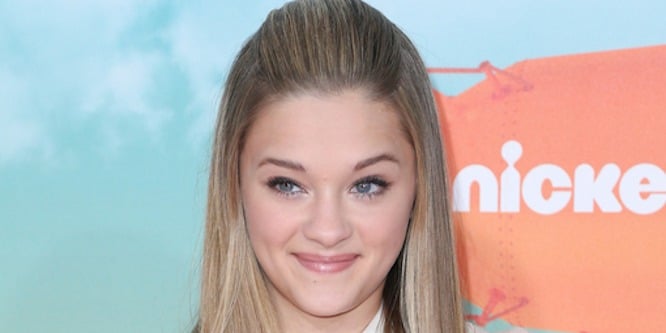 Lizzy Greene Age & Bio | Famous Birthdays