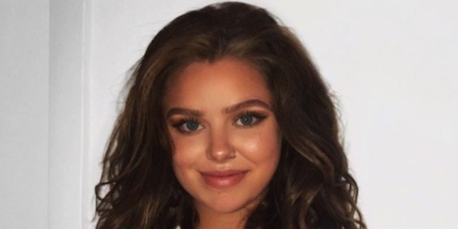 Amanda Guldager - Age, Bio, Family | Famous Birthdays
