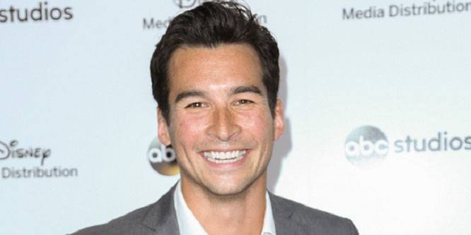 Jay Hayden (Pop Singer) - Age, Family, Bio | Famous Birthdays