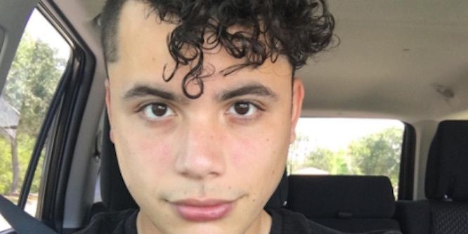 HeyItsDennis Age & Bio | Famous Birthdays