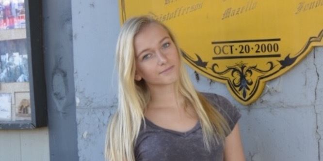 HeyItsLindsey - Age, Bio, Family | Famous Birthdays