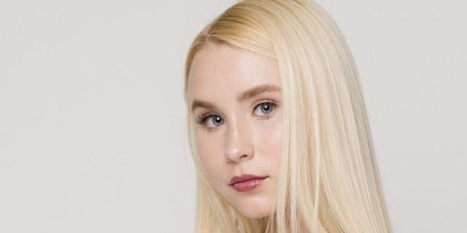 Vivian Hicks - Age, Bio, Family | Famous Birthdays