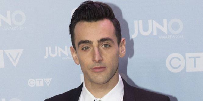 Jacob Hoggard - Age, Bio, Family | Famous Birthdays
