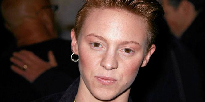 Elly Jackson - Age, Bio, Family | Famous Birthdays