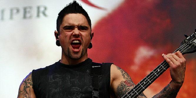 Jason James - Age, Family, Bio | Famous Birthdays