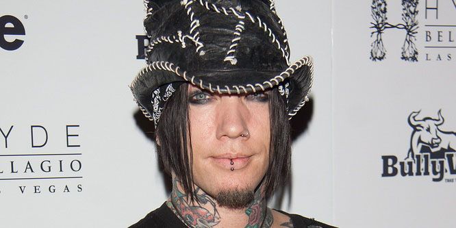 DJ Ashba - Age, Bio, Family | Famous Birthdays