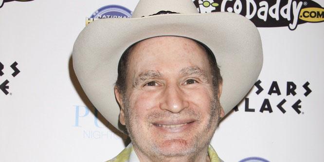 Gabe Kaplan - Age, Family, Bio | Famous Birthdays