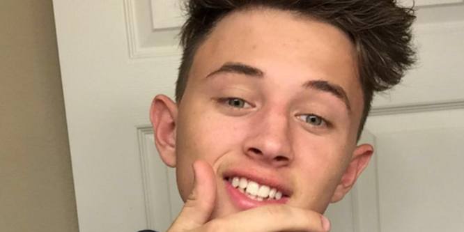 sadboybeanie - Age, Bio, Family | Famous Birthdays