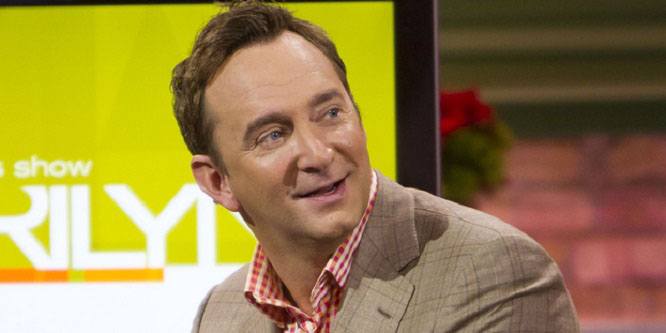 Clinton Kelly - Age, Bio, Family | Famous Birthdays