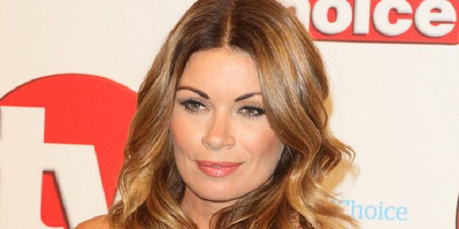 Alison King - Age, Bio, Family | Famous Birthdays