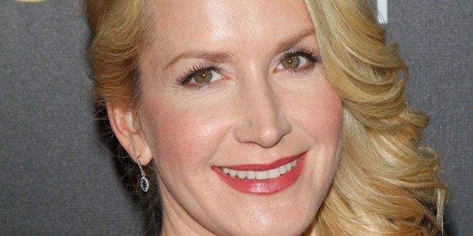 Angela Kinsey - Age, Bio, Family | Famous Birthdays