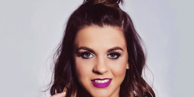 Lauren Layfield - Edad, Familia, Biografía | Famous Birthdays