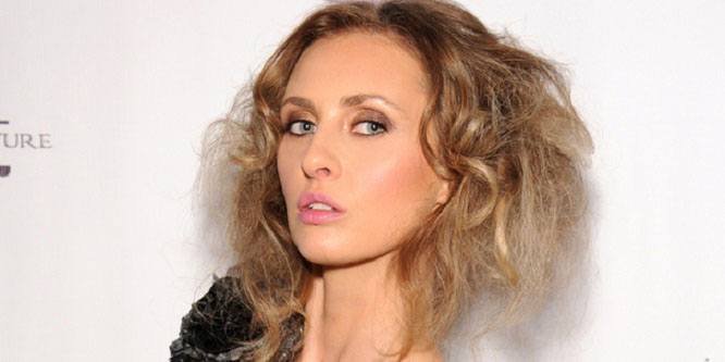 Lenka Age & Bio | Famous Birthdays