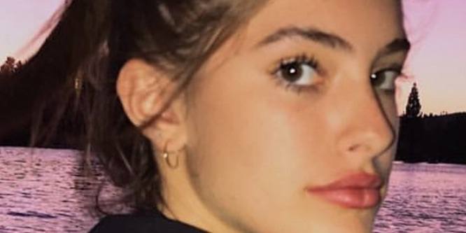 Alexis Linder - Age, Bio, Family | Famous Birthdays