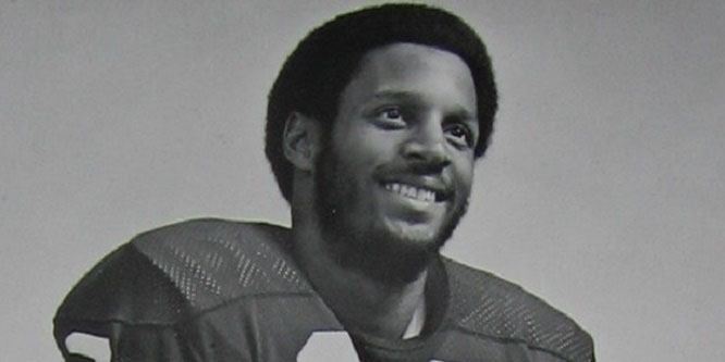 James Lofton - Age, Family, Bio | Famous Birthdays