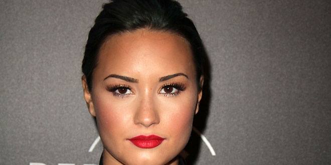 Demi Lovato - Age, Bio, Family | Famous Birthdays