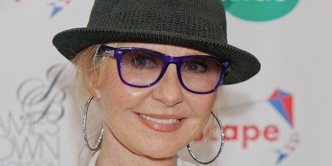 Lulu - Age, Bio, Family | Famous Birthdays