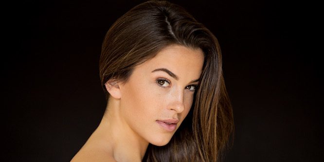 Caroline Lunny - Age, Family, Bio | Famous Birthdays