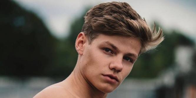 Florian Macek - Age, Family, Bio | Famous Birthdays