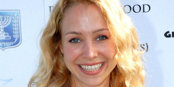 Mimi Michaels - Age, Family, Bio | Famous Birthdays