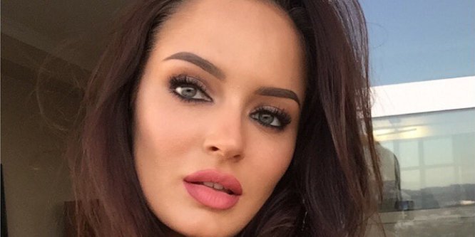 Chloe Morello - Age, Bio, Family | Famous Birthdays