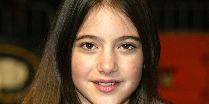 Alexa Nikolas - Age, Family, Bio | Famous Birthdays