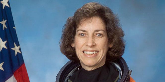 Ellen Ochoa - Edad, Familia, Biografía | Famous Birthdays