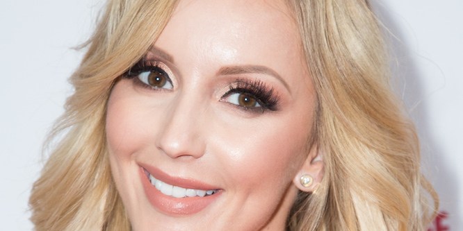 Amanda Paris - Age, Bio, Family | Famous Birthdays