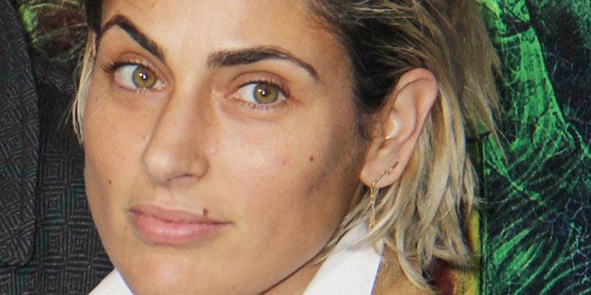 Summer Phoenix - Age, Bio, Family | Famous Birthdays