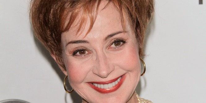 Annie Potts - Age, Bio, Family | Famous Birthdays